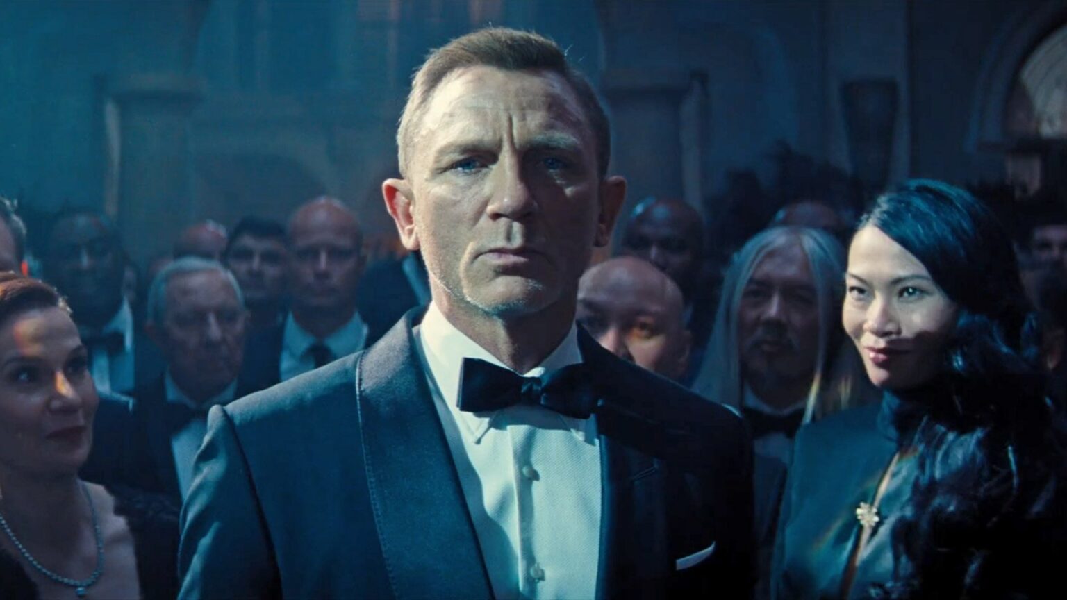 007-forfatter: "Det var en feil å drepe James Bond" - Moviezine.no