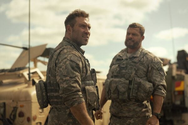 Anmeldelse: «War Machine» - En macho actionrull som får adrenalinet til ...